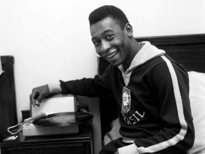Velório de Pelé será realizado na Vila Belmiro, sepultamento será na ... Velório de Pelé será realizado na Vila Belmiro, sepultamento será na ...