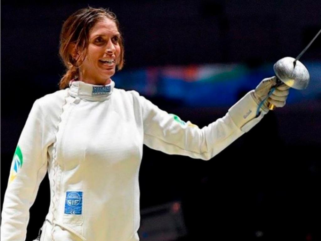 Nathalie Moellhausen conquista medalha inédita da esgrima para o Brasil ...
