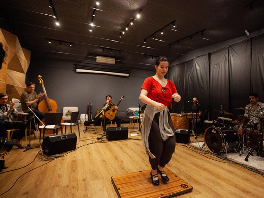 Emiliano Castro lança ‘7 Caminos’ | Portal Diário do Aço