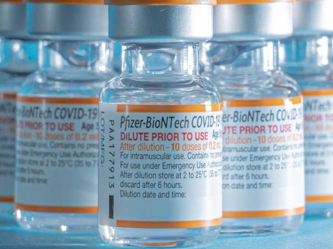 Brasil recebe mais 1,8 milhão de vacinas pediátricas da Pfizer | Portal ...