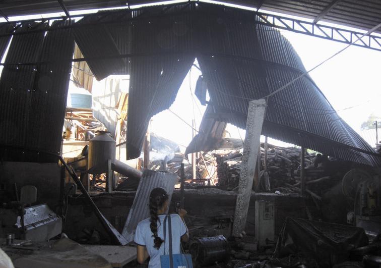 Explosão em fábrica deixa quatro feridos | Portal Diário do Aço